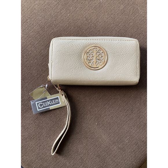 Cee Klein | Bags | Womens Cee Klein Zip Around Wristlet Makeup Bag New ...